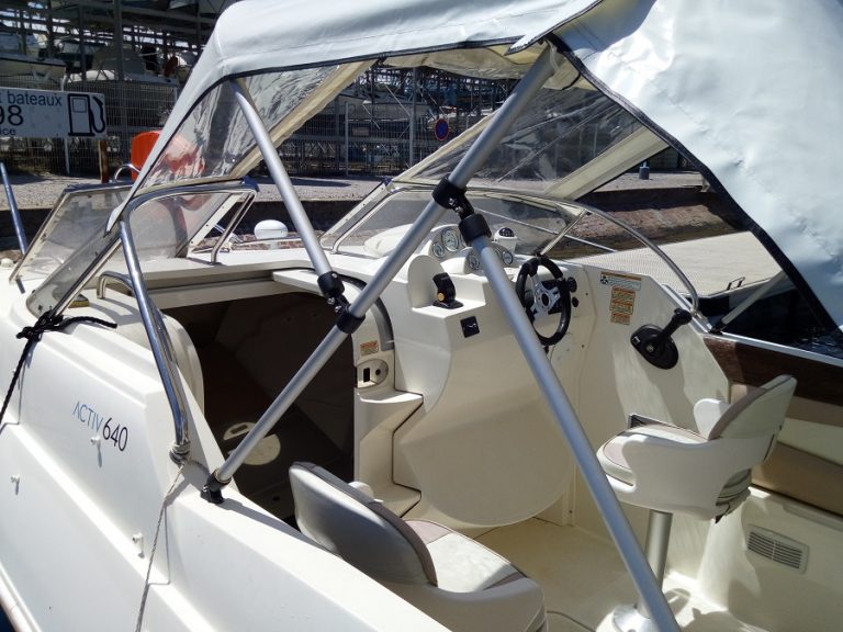 QUICKSILVER ACTIV 640 CABIN - Ventre de bateau - Gruissan