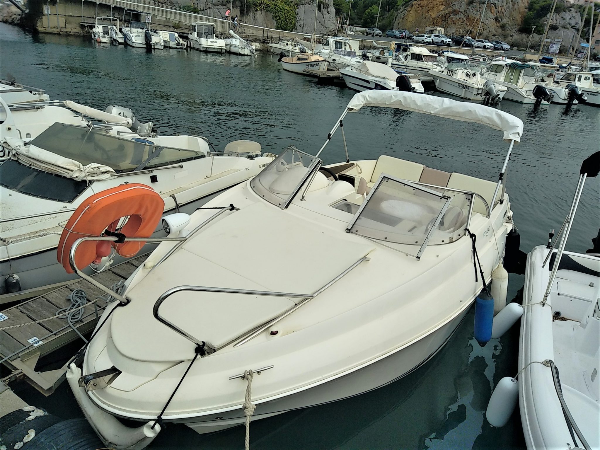 QUICKSILVER ACTIV 640 CABIN - Ventre de bateau - Gruissan